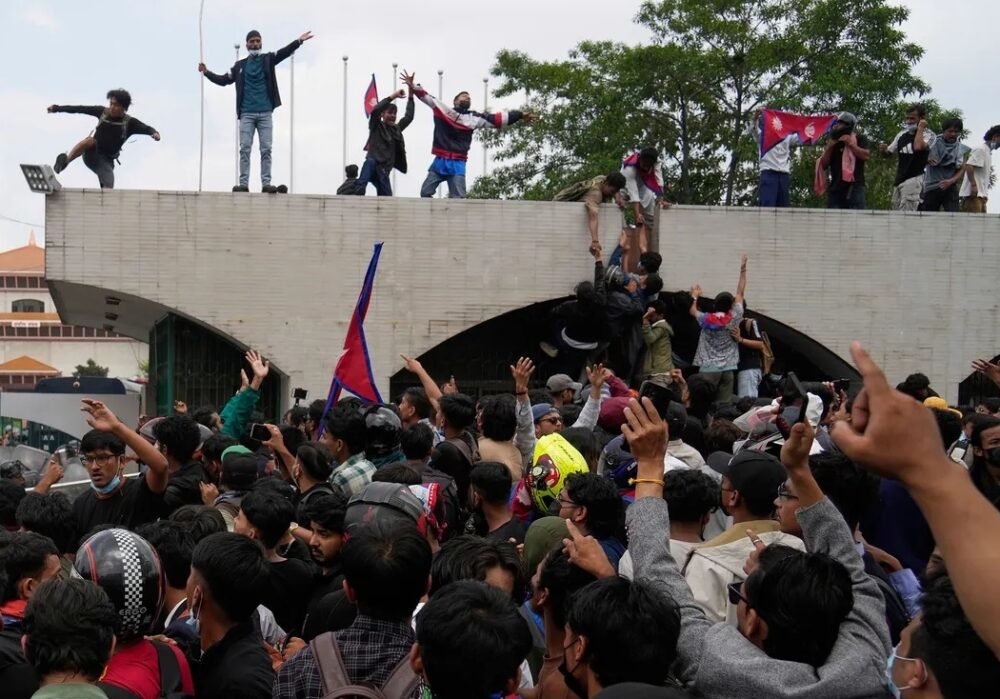 Dilarang Bicara, Mereka Membalas: Protes Besar di Nepal Usai Larangan ...